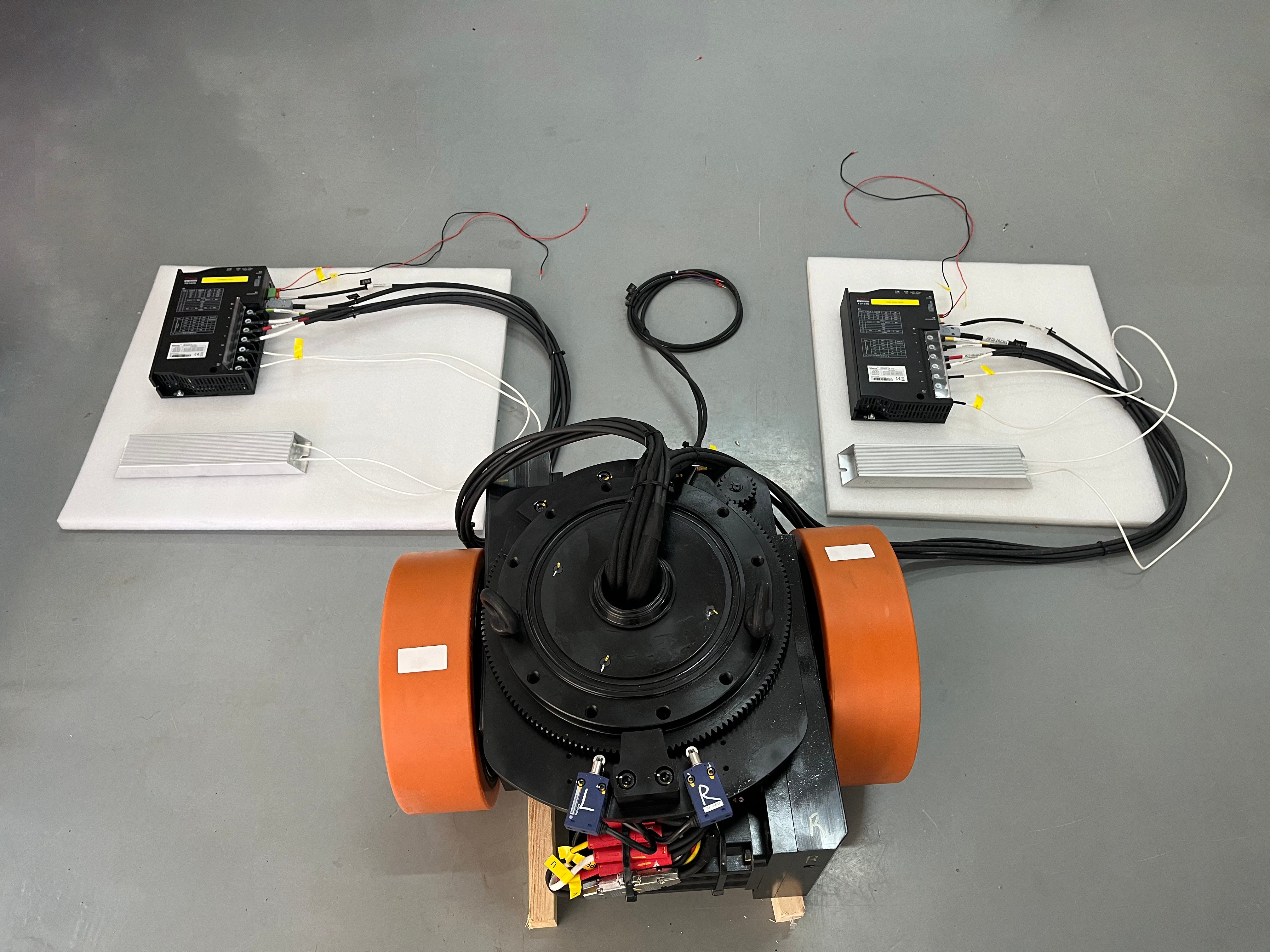 300mm Differential Drive Wheel Assembly for Heavy-Duty Systems with 50 ...